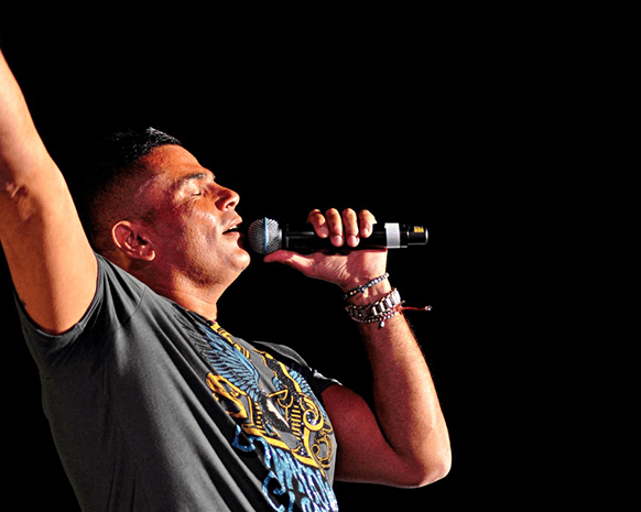 عمرو دياب يشترط نصف مليون دولار للظهور على MBC | نواعم