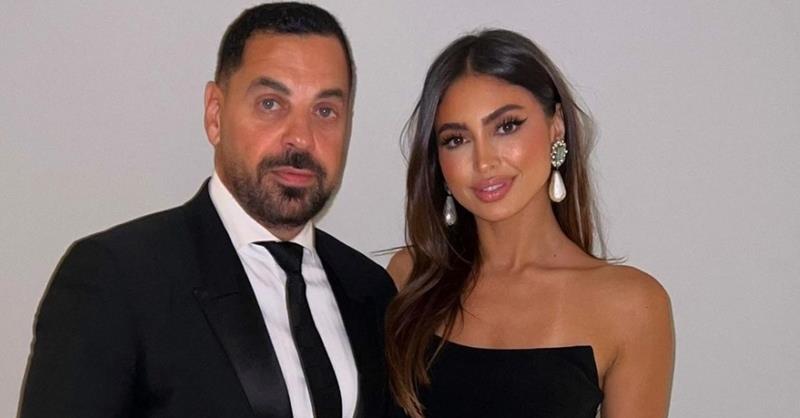 طارق العريان لكاميرا نواعم: عمرو دياب اختياري الأول | نواعم