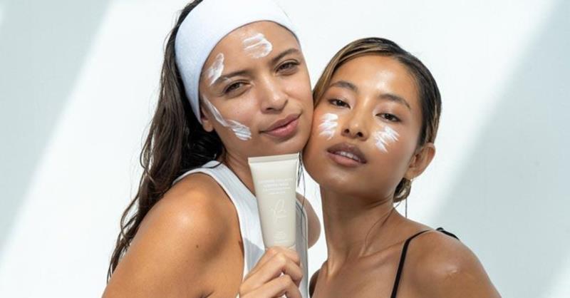 استعيدي توهّج بشرتك قبل يوم الفالنتاين مع ماسك النوم الجديد من Bex Beauty | نواعم